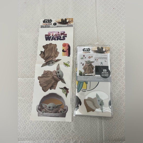 Wall Decor | The Mandalorian Baby Yoda Grogu Peel And Stick Wall Decals ...